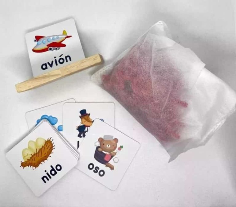 Juego de Ortografía con Láminas y Letras - UniKids